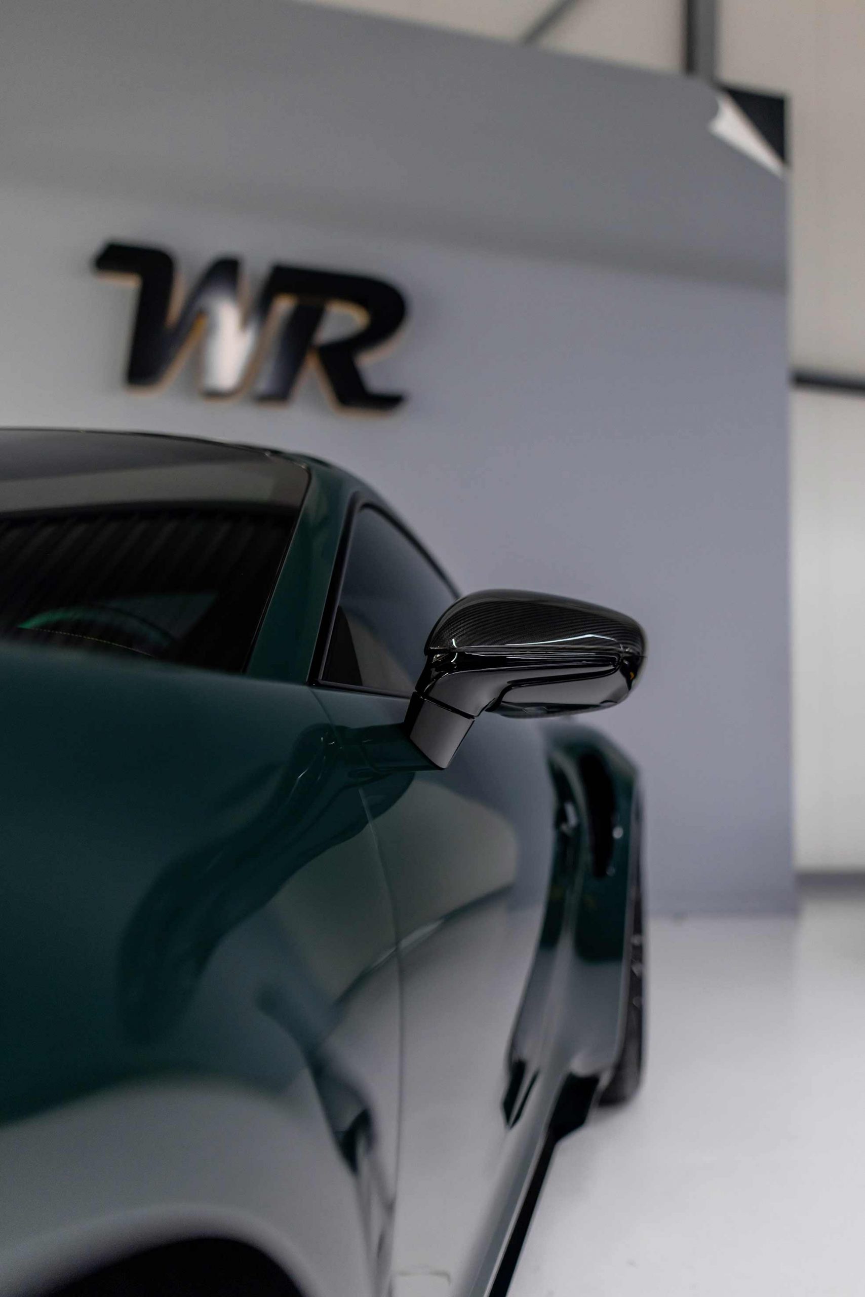 British Racing Green - Platinum Wrapping Film