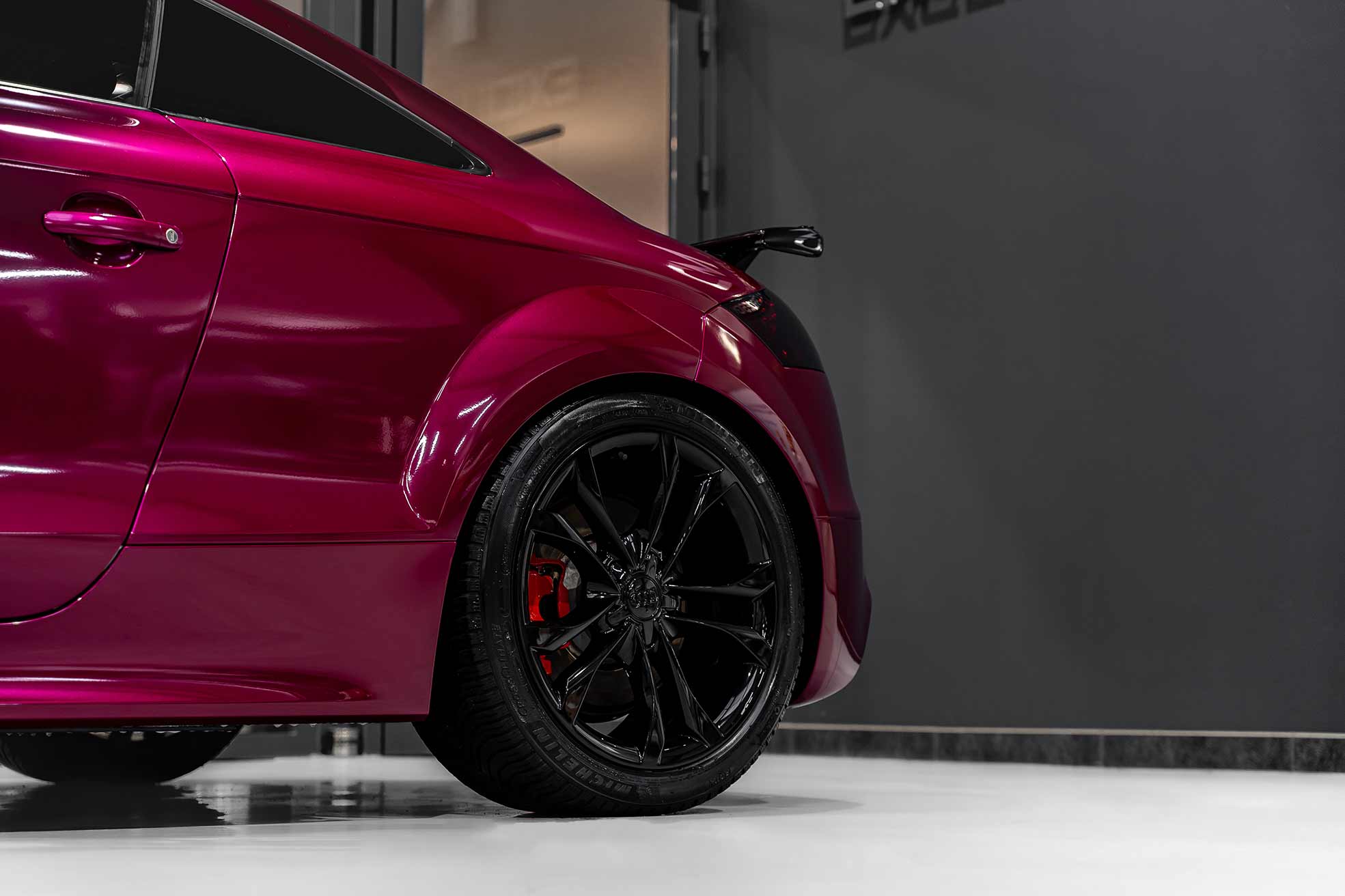 Magenta Madness - Platinum Wrapping Film