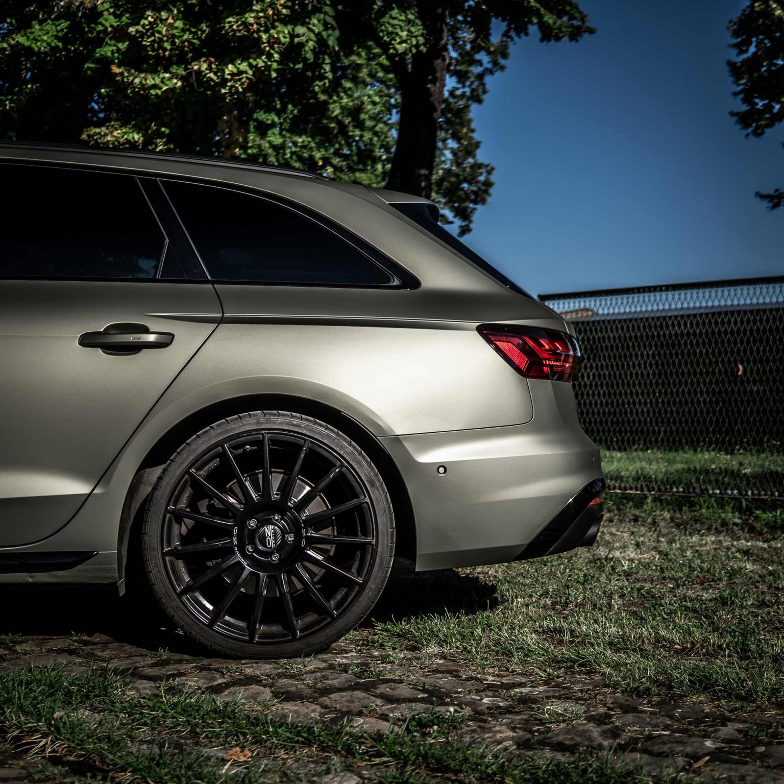 Intense Matt Sandstorm - Platinum Wrapping Film