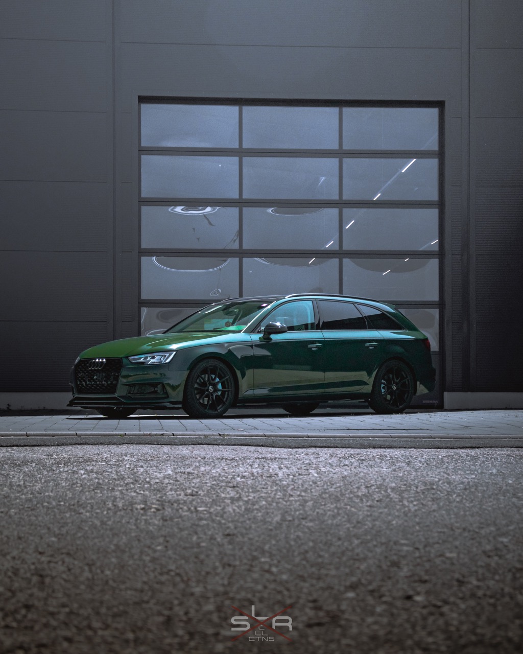 British Racing Green - Platinum Wrapping Film
