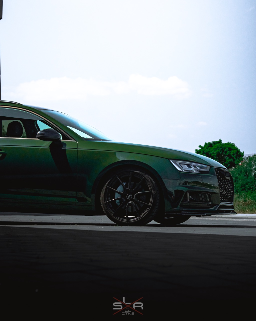 British Racing Green - Platinum Wrapping Film